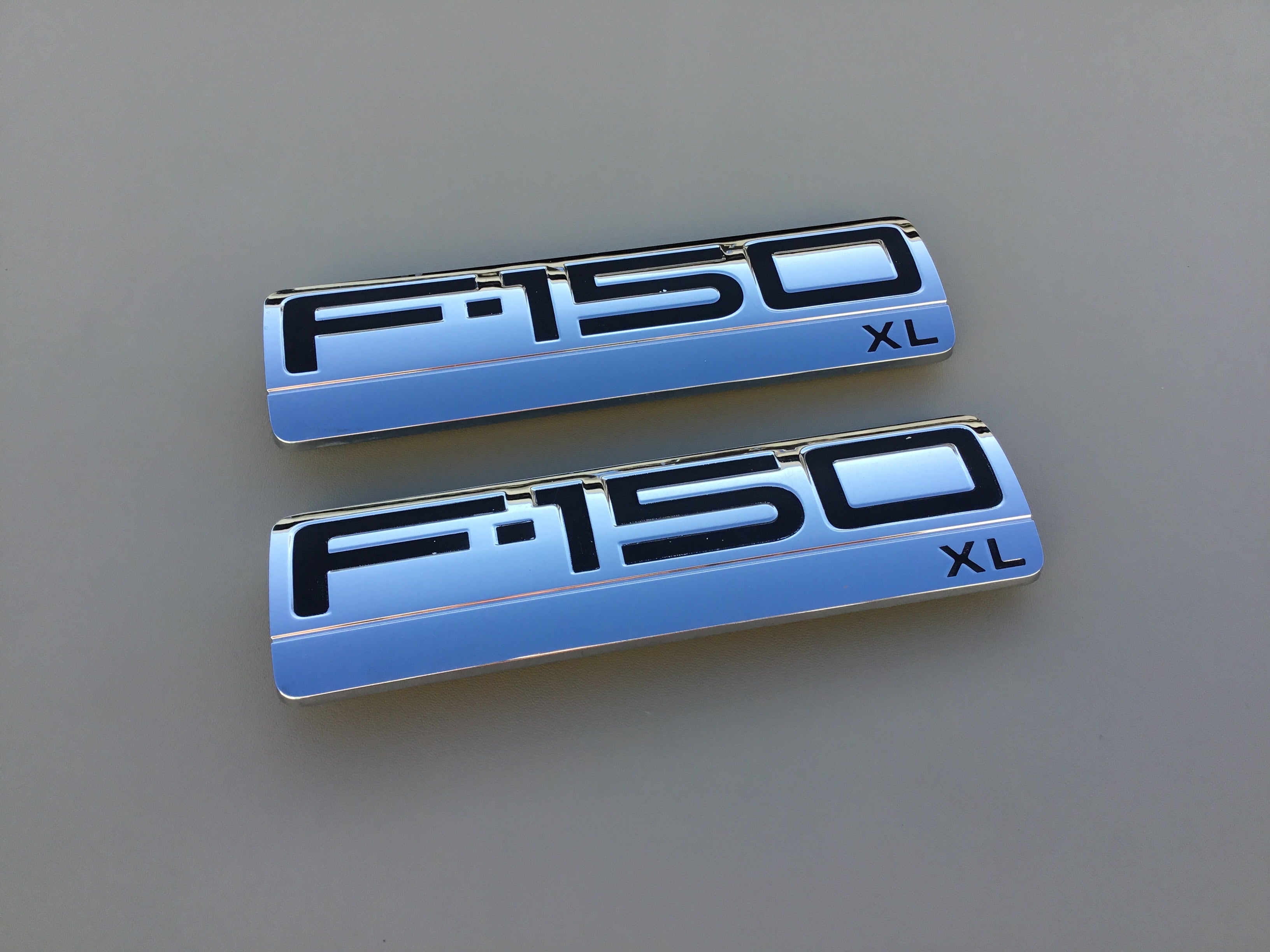 2004-2008 Ford F-150 XL Fender Emblem Set