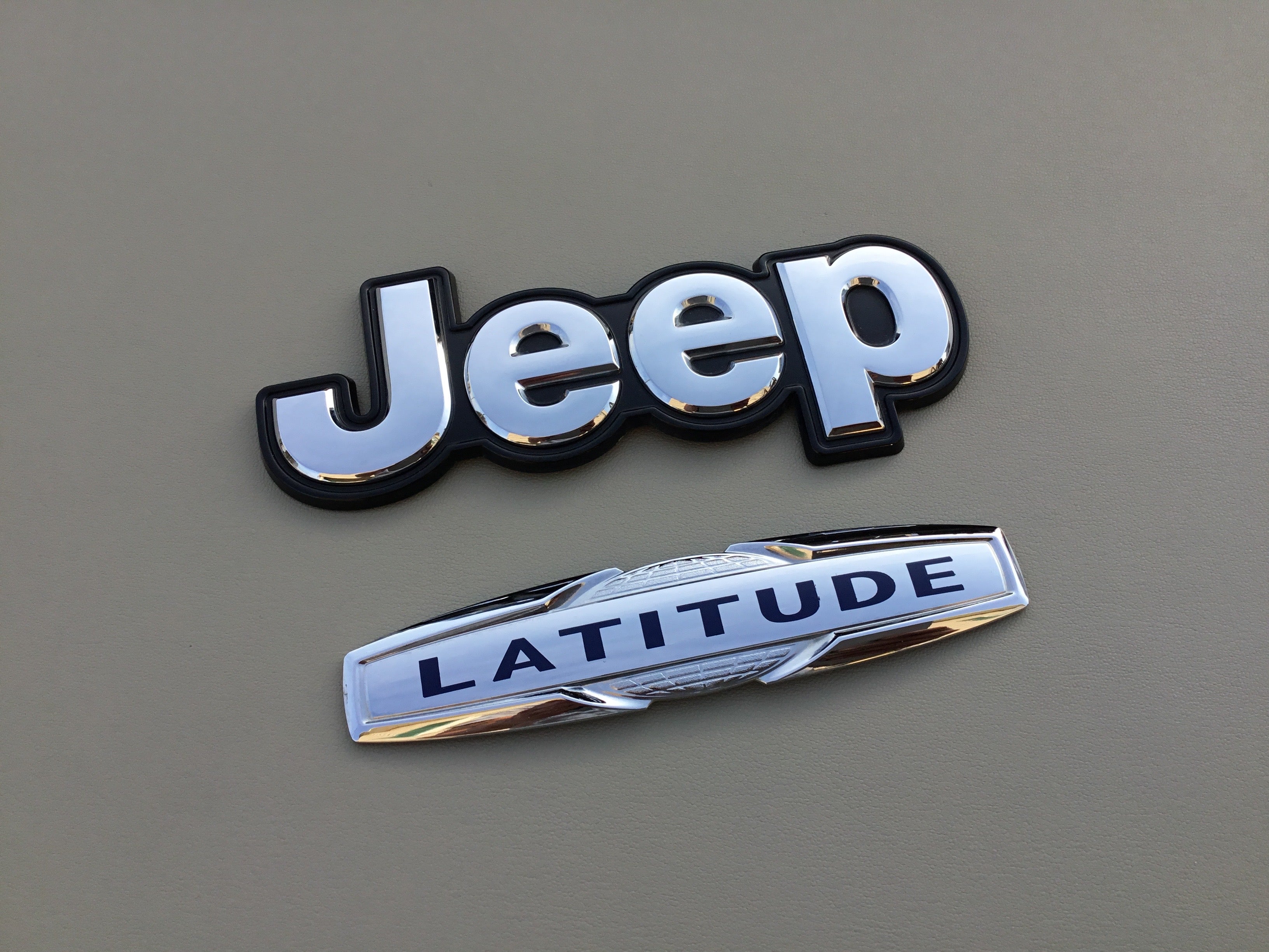 2014-2018 Jeep Cherokee Latitude Tailgate Emblem Set - Emblem Dude
