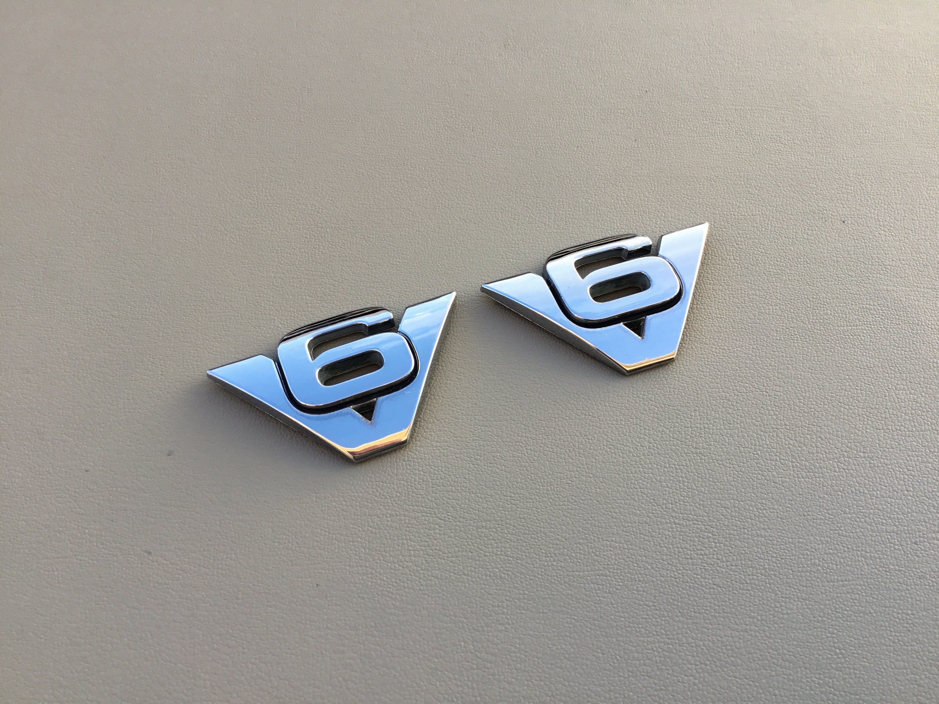 2001-2007 Ford Escape V6 Fender Emblem Set - Emblem Dude