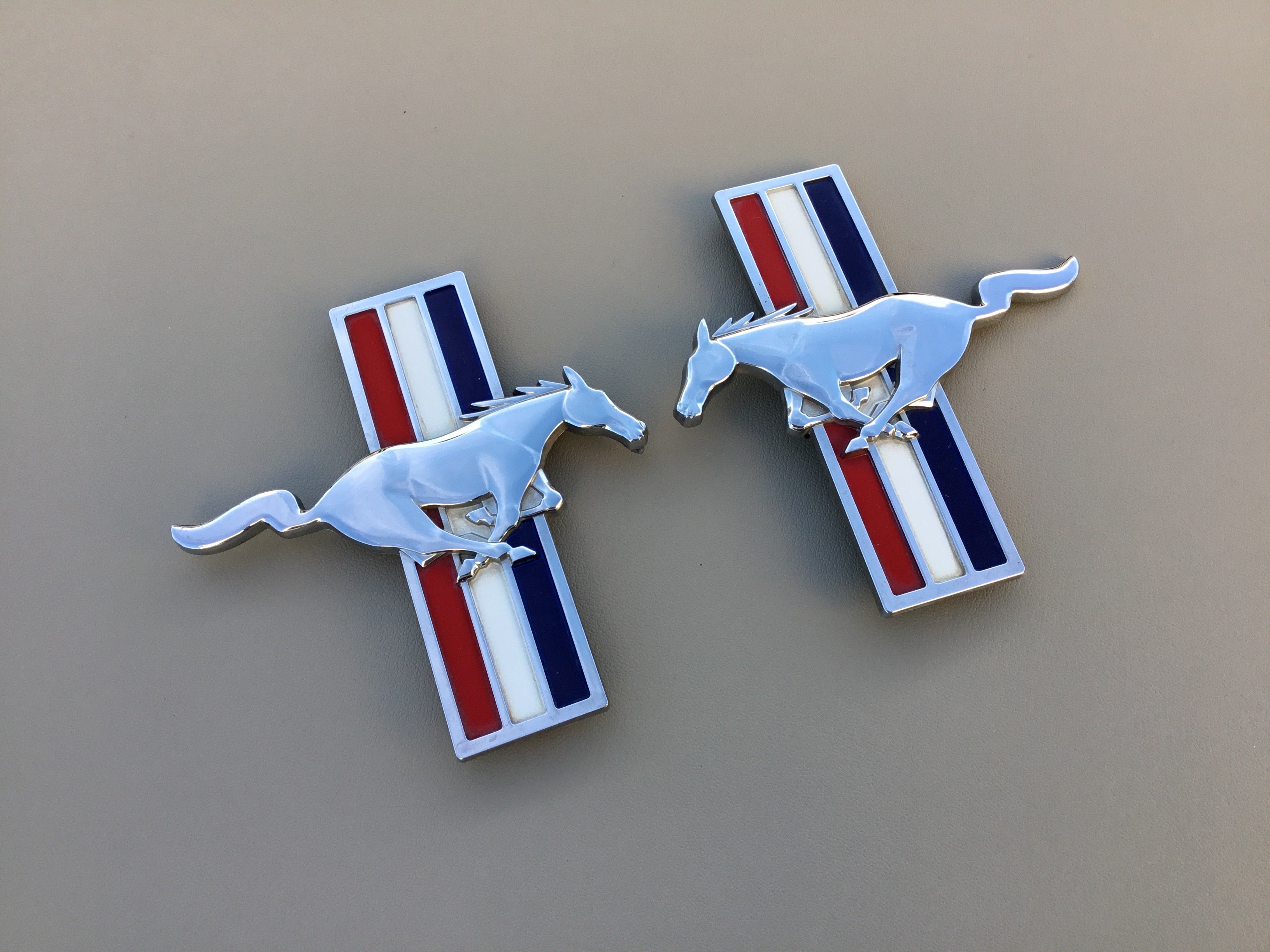 2005-2009 Ford Mustang Fender Emblem Set