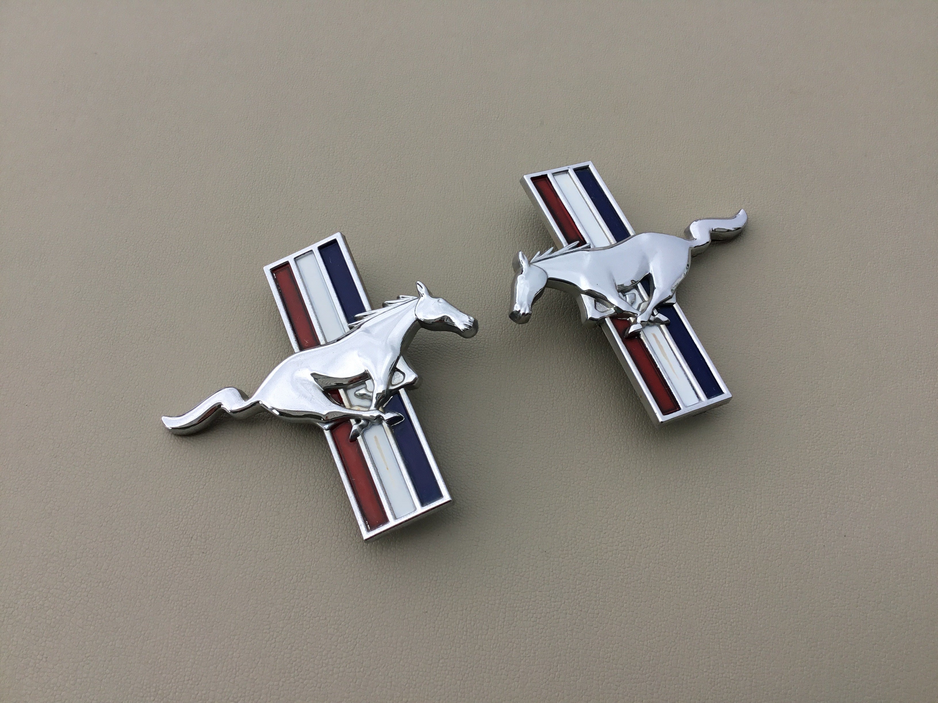 1999-2004 Ford Mustang Fender Emblem Set - Emblem Dude