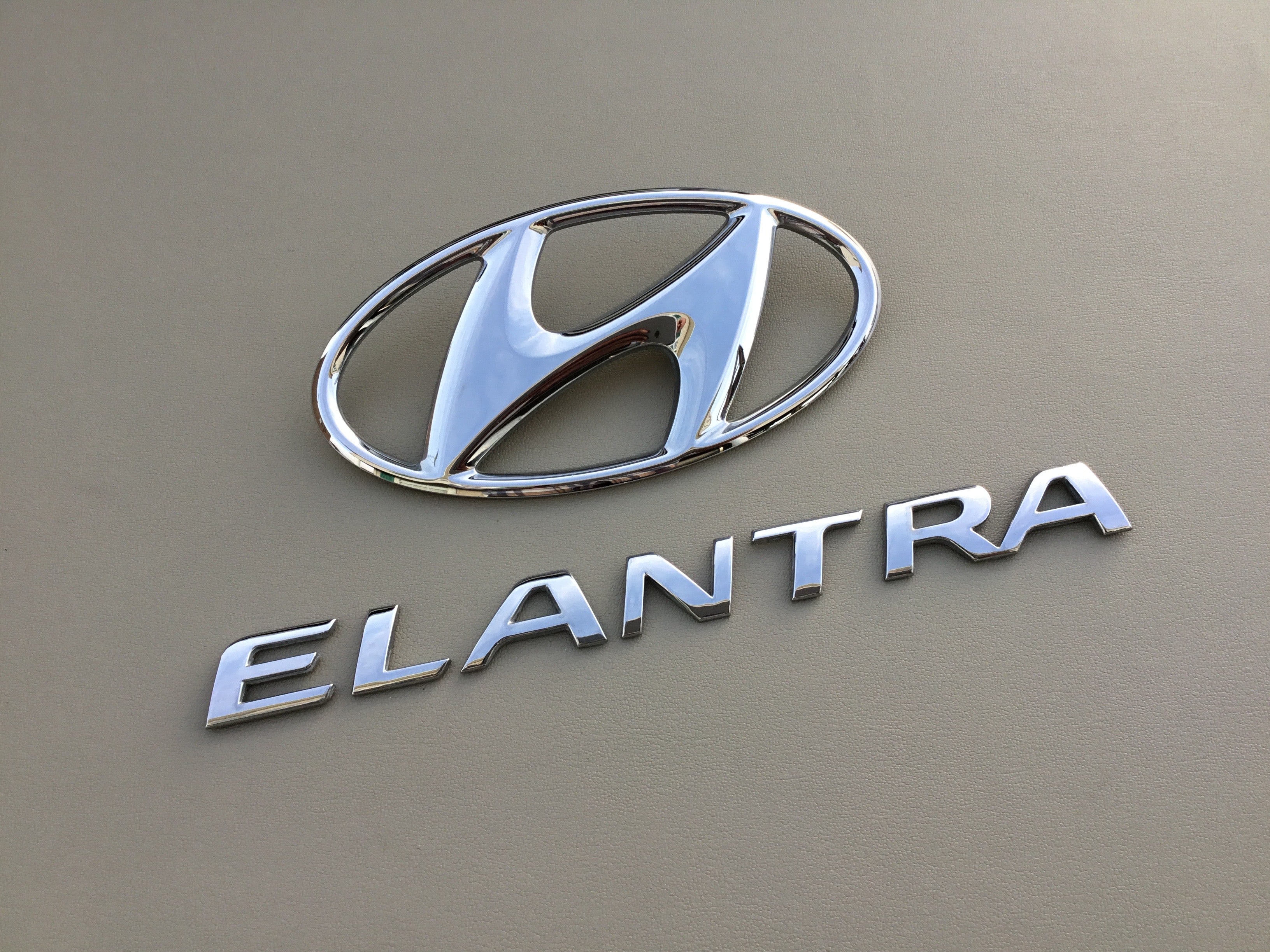 2011-2016 Hyundai Elantra Trunk Emblem Set - Emblem Dude