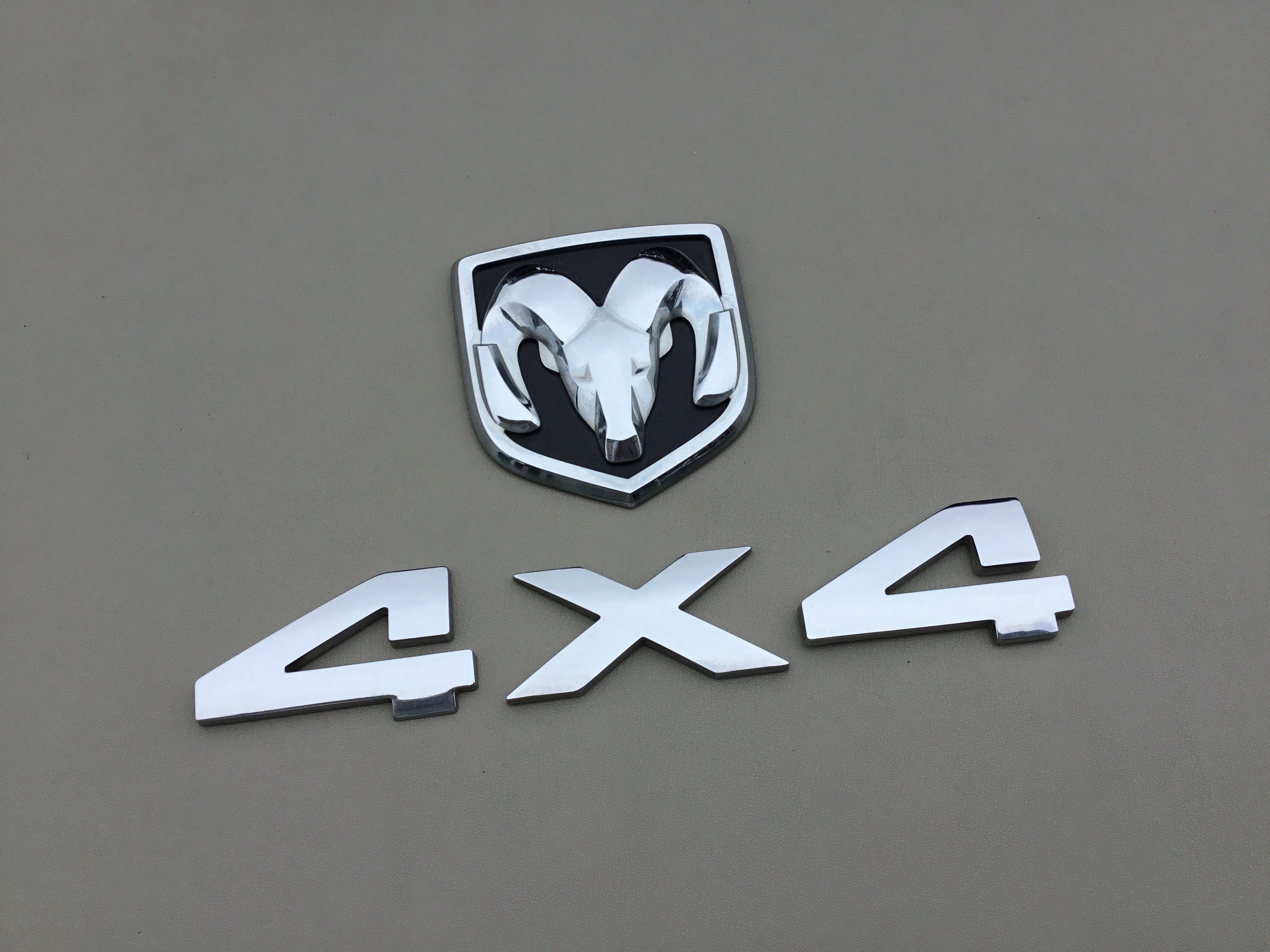 2005-2008 Dodge Ram 1500 4X4 Tailgate Emblem Set - Emblem Dude